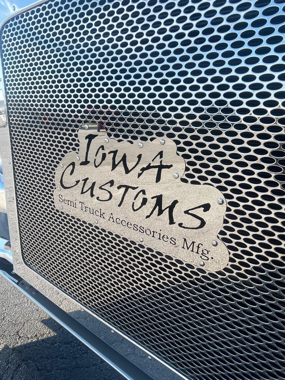 Iowa Customs Semi Truck Accessories | McDonald Chrome Shop
